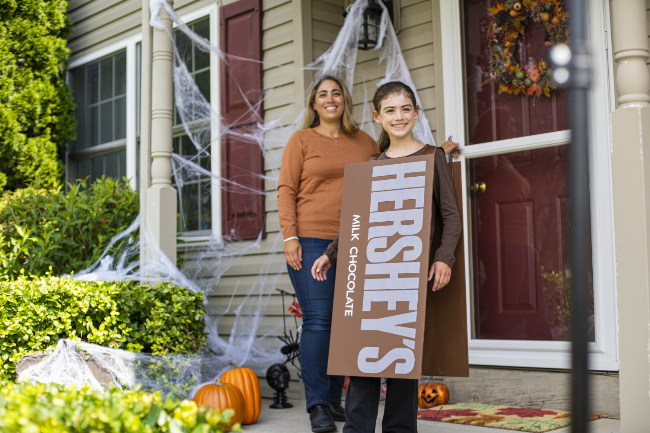 HERSHEY’S Bar Costume | Hersheyland